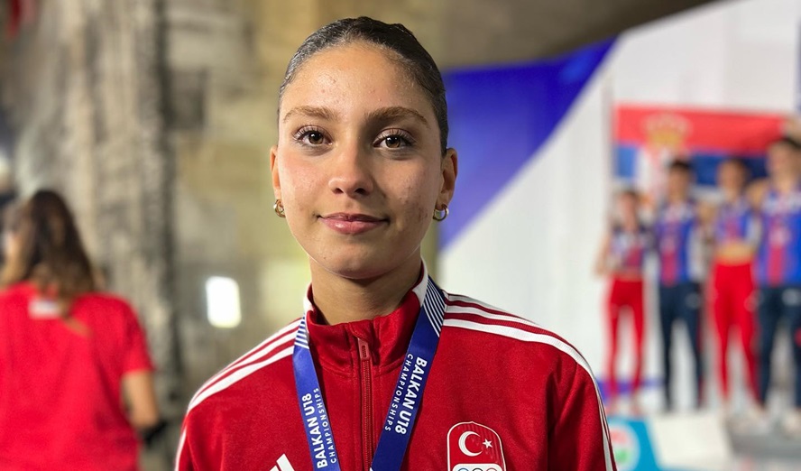 Eskişehirli Milli Atlet Elif Naz Köseoğlu Türkiye Şampiyonu oldu!