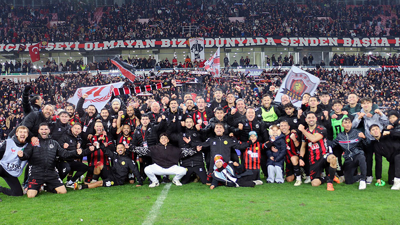 Gamze Uysal: Süper Lig takipçileri Eskişehirspor ve Bursaspor'u özlemiş